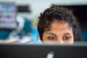 Habilidades clave que debe tener un ingeniero industrial exitoso